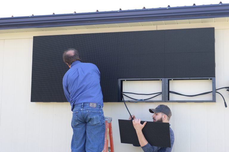 Digital Signs by Cirrus LED - Lende Signs